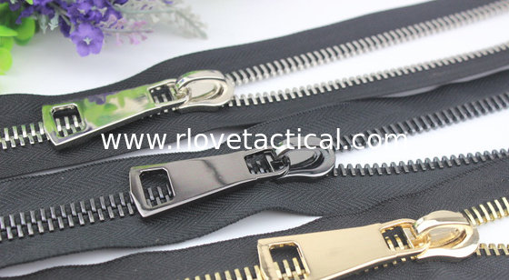 Personalized simple design zinc alloy 3 color 15# zipper with zipper puller slider for handbag