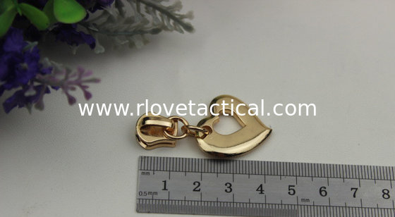 Luggage hardware accessory custom zinc alloy love heart shape metal zipper puller slider 5#