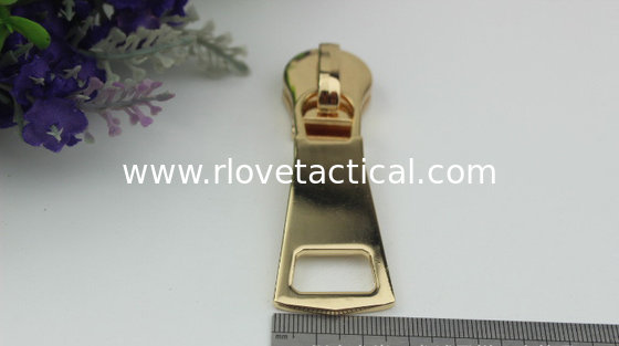 Factory price customized size zinc alloy light gold No.15 metal zipper slider with puller