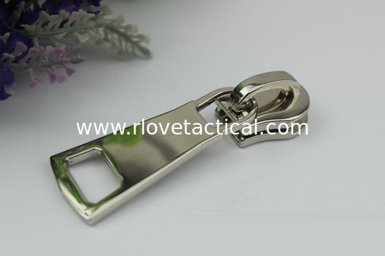 Factory price customized size zinc alloy light gold No.15 metal zipper slider with puller