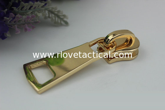 Factory price customized size zinc alloy light gold No.15 metal zipper slider with puller