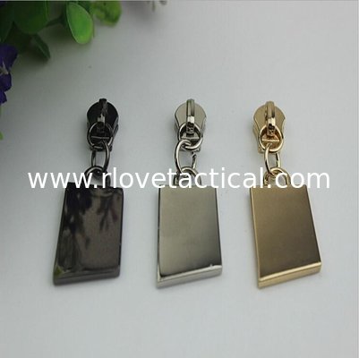 Professional hardware factory new design NO.5 hot sale zinc alloy nickel color zipper puller slider for handbag