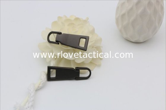 Good quality handbag hardware zinc alloy gold 39.9 mm zipper puller custom