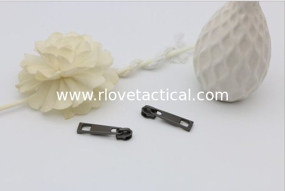 Super quality handbag hardware decorative gunmetal color 3# square shape zipper puller with slider