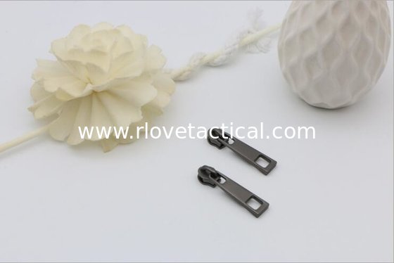 Super quality handbag hardware decorative gunmetal color 3# square shape zipper puller with slider