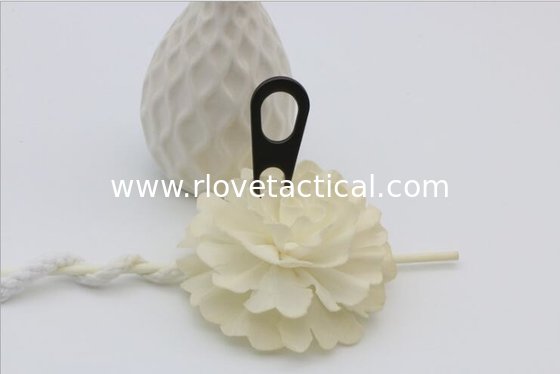 Top quality zinc alloy matte gunmetal color 38.4 mm oval shaped zipper puller design for clothing