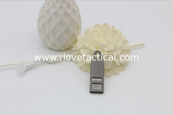 Exquisite custom decorative double hole gunmetal color zipper pullers 44.4 mm for handbags