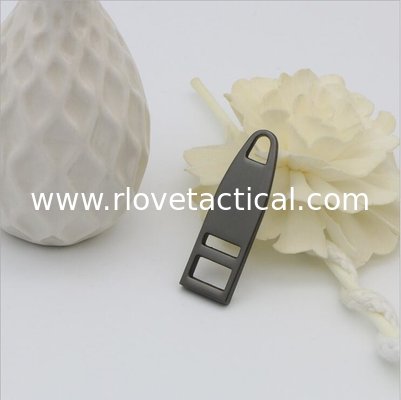 Exquisite custom decorative double hole gunmetal color zipper pullers 44.4 mm for handbags