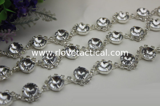 Beautiful customized silver color diamond hardware iron 17 mm luxury chain for bags