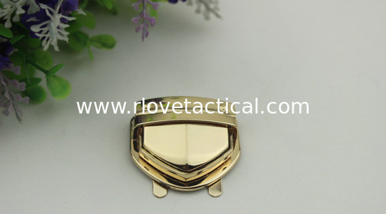 Custom various color zinc alloy handbag metal push locks wholesale