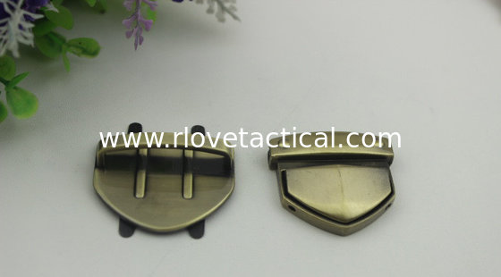 Custom various color zinc alloy handbag metal push locks wholesale