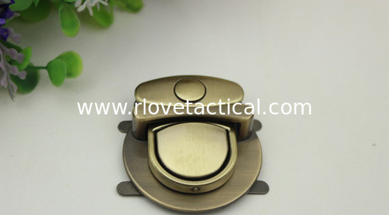 Fashionable handbag hardware zinc alloy nickel color metal push lock for bags