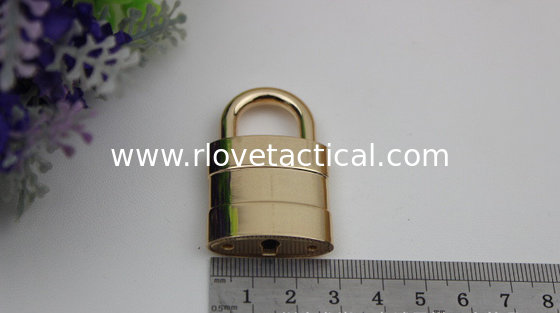 Custom high quality 3 size zinc alloy light gold decorate handbag metal turn lock with key