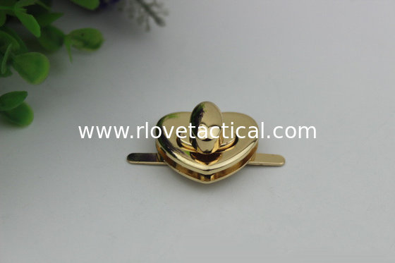 New fashion zinc alloy gold color metal bag hardware twist lock with nickel free
