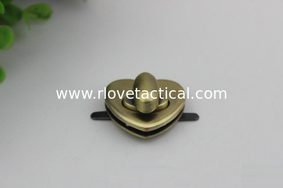 New fashion zinc alloy gold color metal bag hardware twist lock with nickel free