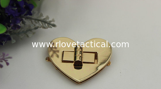 2018 New style metal hardware products zinc alloy gold bag accessories heart shape metal bag locks