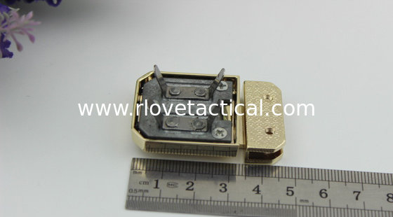 Wholesale zinc alloy hardware accessories shiny gold metal purse turn lock for leather wallets