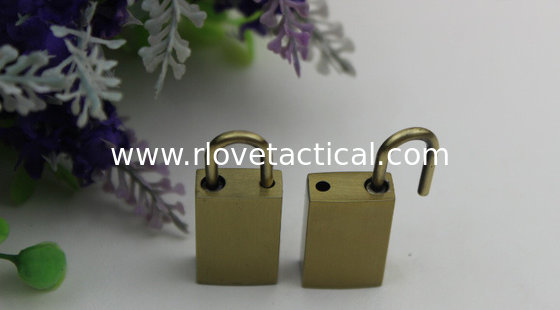 Multi-color easy open decoration hardware handbag hang lock without keys