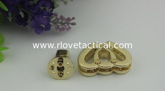 Design love-heart shape zinc alloy gold metal twist locks for purse