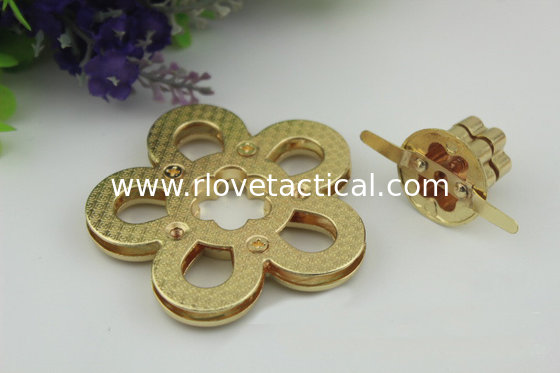 Free Sample High Polished Gold Plated Flower Shape Bag Turn Twist Lock For Handbag
