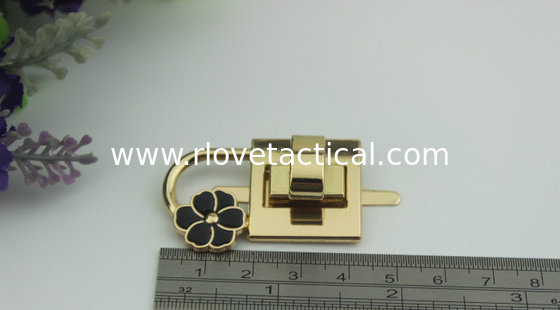 Beautiful flower decorative gold zinc alloy handbag turn twist locks