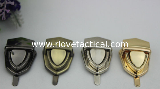 Promotional bag metal fittings handbag locks modern light gold push lock for leather bags