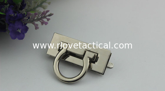 Guangzhou hardware factory zinc alloy custom hanging nickel color handbag locks
