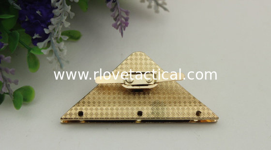 Design triangle shape light gold & nickel bag twist turn lock