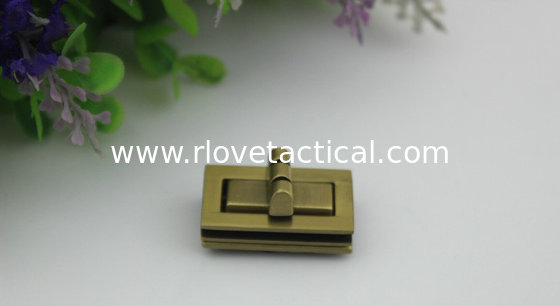 Wholesale zinc alloy metal accessories medium square ring 4 colors bag locks