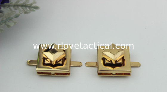 Most popular fashion square shape zinc alloy light gold twist lock hardware