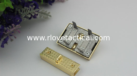 Handbag hardware suppliers wholesale light gold metal push lock