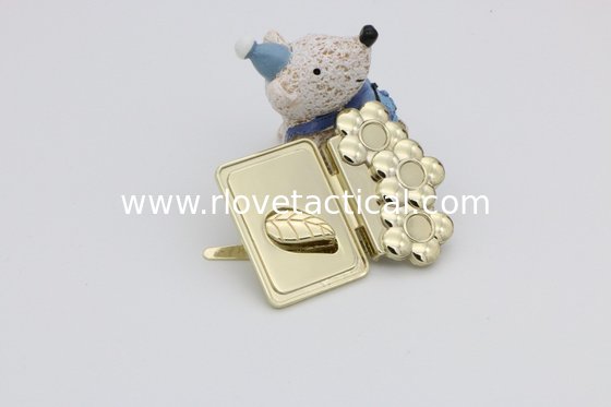 Best selling high end plating light gold leaf shape metal turn locks for handbag
