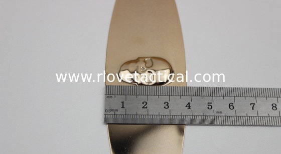 Eco-friendly plating iron sheets gold color embossed skull logo shoe metal buckles for shoelace