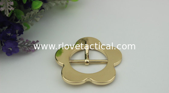 Design simple 32 mm light gold large flower belt buckle pin buckle bag cover head decoration for clothing hardware