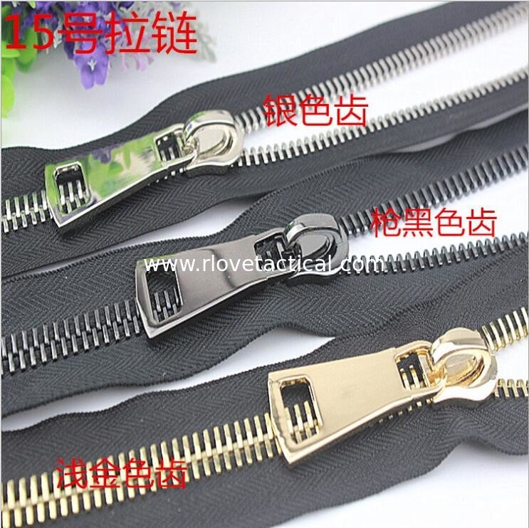 Personalized simple design zinc alloy 3 color 15# zipper with zipper puller slider for handbag