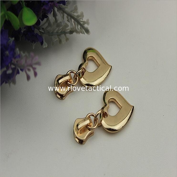 Luggage hardware accessory custom zinc alloy love heart shape metal zipper puller slider 5#