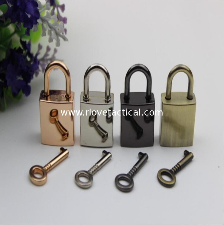 Handbag hardware wholesale light gold zinc alloy metal decorative lock and key