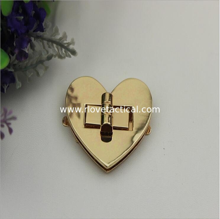 2018 New style metal hardware products zinc alloy gold bag accessories heart shape metal bag locks