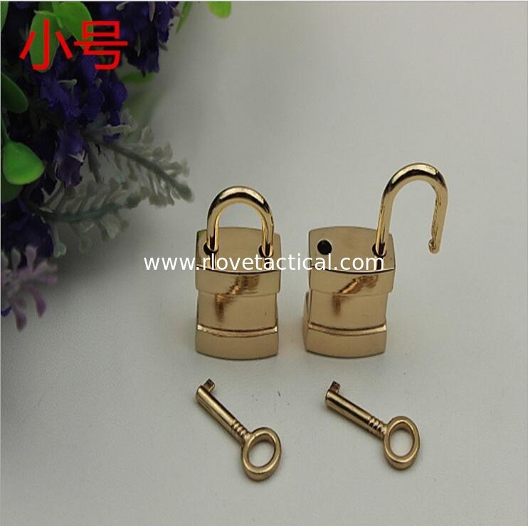 High grade bag hardware light gold Chinese element key and decorative lock