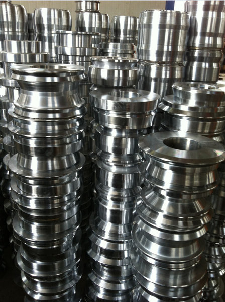 Jiangsu Huazhong Roll Forming Machine Co.,LTD. manufacturer production line
