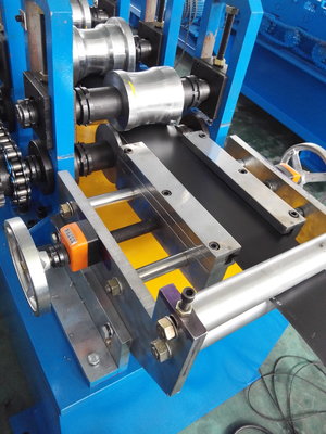 142mm rolling shutters door forming machine with 5-15m/min speed PLC control,include punching