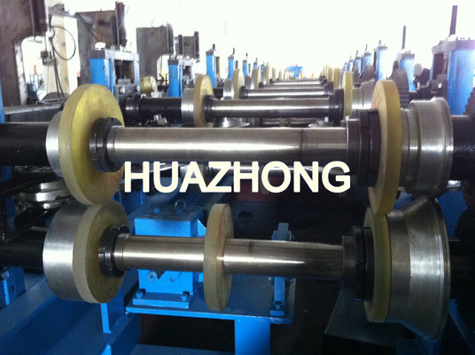5-8m/min Sectional Garage Door Polyurethane Foam Injection Machine with Chain Transmission