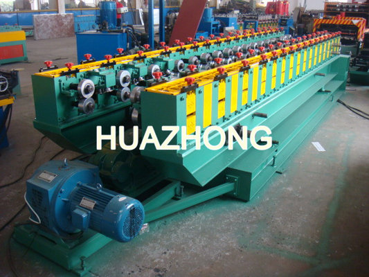 Single Anti-pinch Sectional Door Panel Machine for Garage Door , 550-800mm Width with Hydraulic Cutting