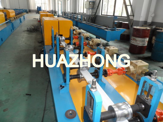 Fast 77mm rolling shutter slat forming machine  aluminum Material German design PU jection
