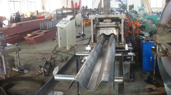 35KW 380V 50Hz Guardrail Roll Forming Machine for 300mm Effective Width with 5-10m/min Speed
