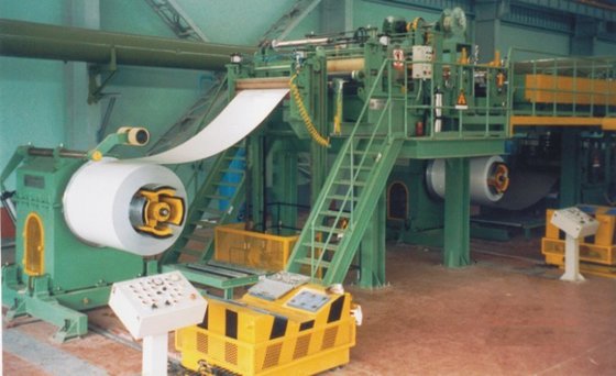 600-1250mm High Strength Sandwich Panel Machine with 40Cr Foaming Roller