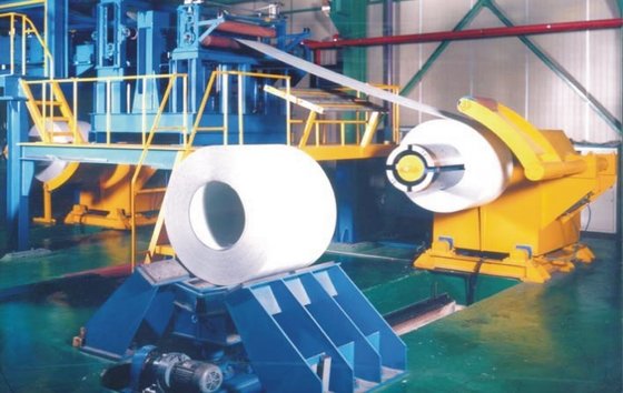 600-1250mm High Strength Sandwich Panel Machine with 40Cr Foaming Roller