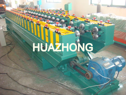 Single Anti-pinch Sectional Door Panel Machine for Garage Door , 550-800mm Width with Hydraulic Cutting