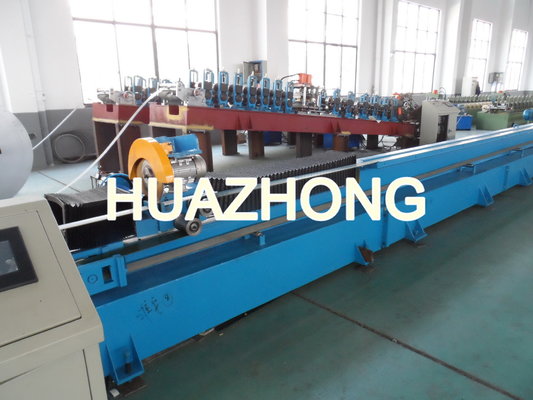 Fast 45mm rolling shutter slat forming machine for 0.22 - 0.35mm Thickness aluminum Material servo fly saw cutting
