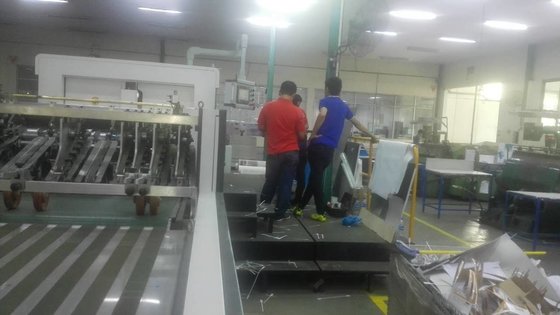 Automatic Die Cutter With Stripping , Commercial Die Cutting Machine For Milk Box